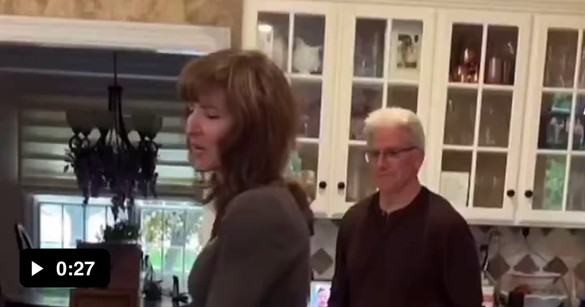 Awesome parents. - 9GAG