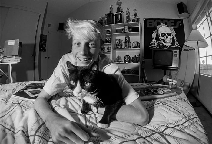 Tony Hawk with his cat Zorro in his room, 1985. Swiped from his ...