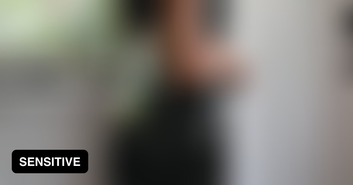 This dress is serving straight up sin 🖤 - 9GAG