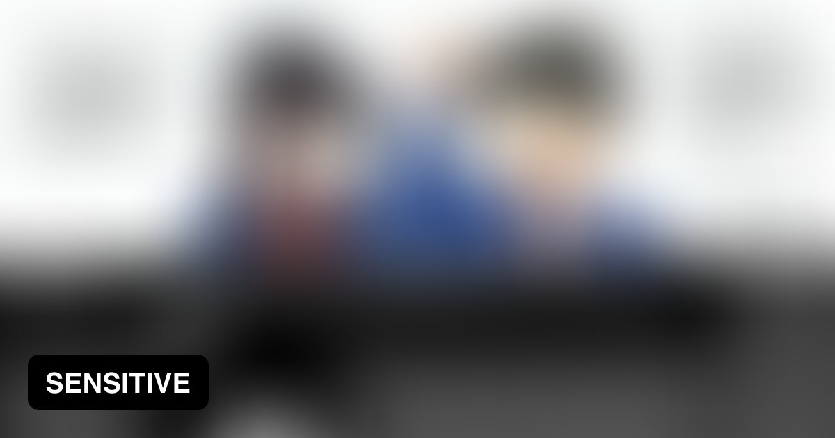 Ok so basically, she is very small - 9GAG