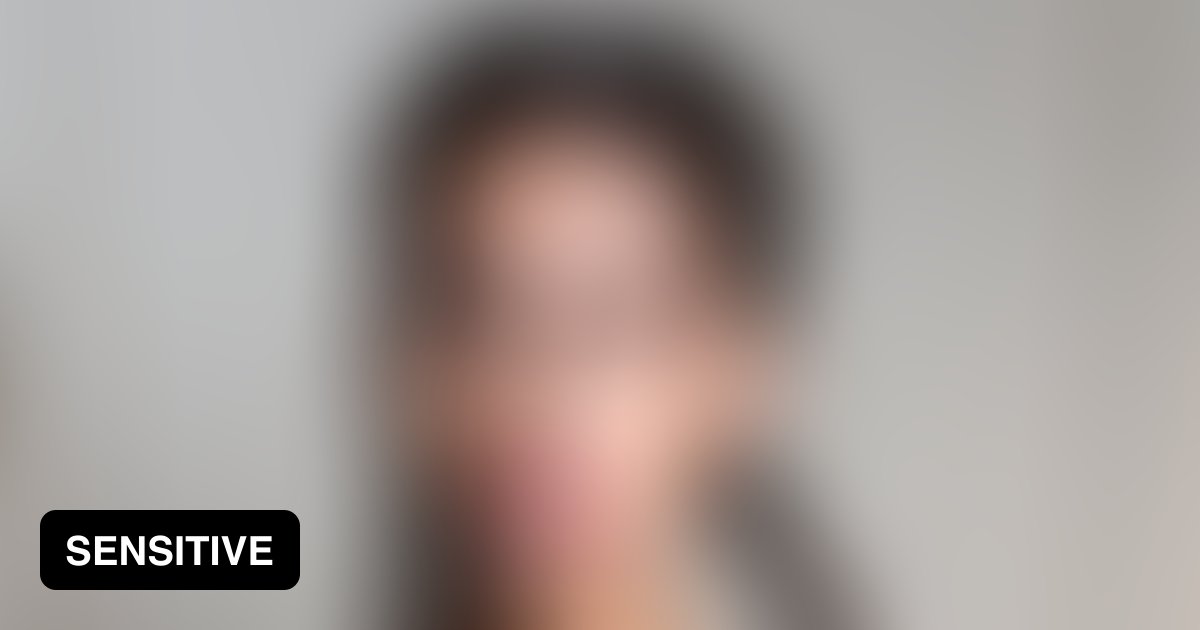 Violet Summers - 9GAG