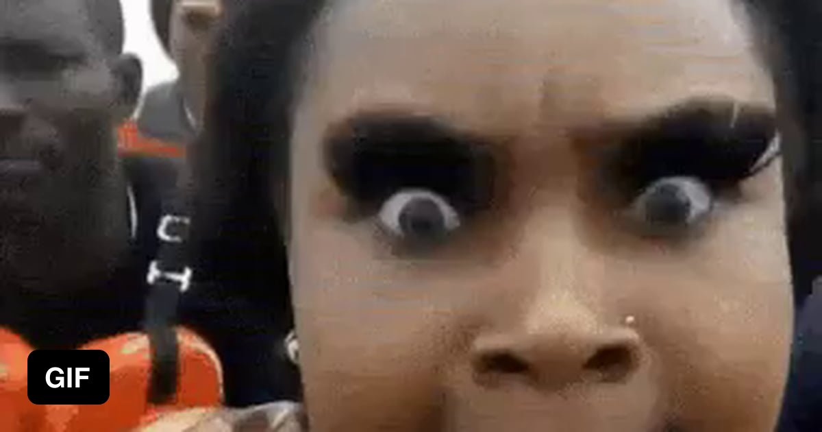 Long Eyelashes On A Windy Boat Ride - 9GAG