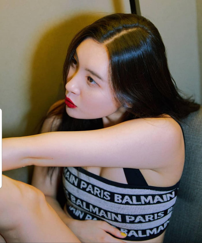 Sunmi cleavage - 9GAG