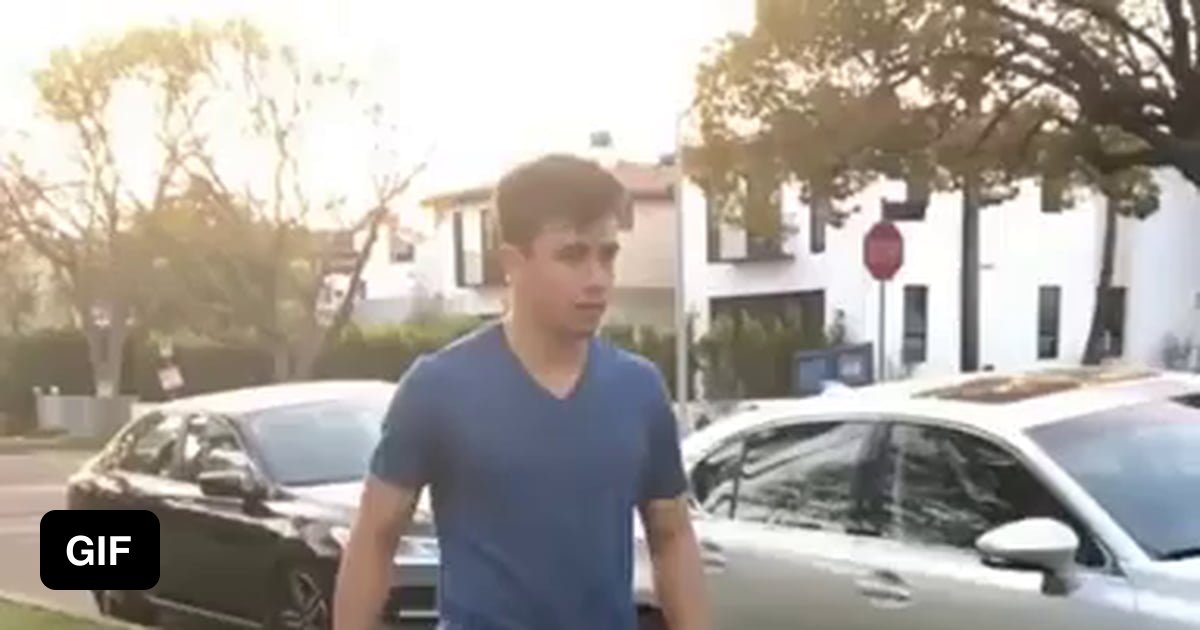 A perfectly executed Webster (front flip off of one leg) - 9GAG