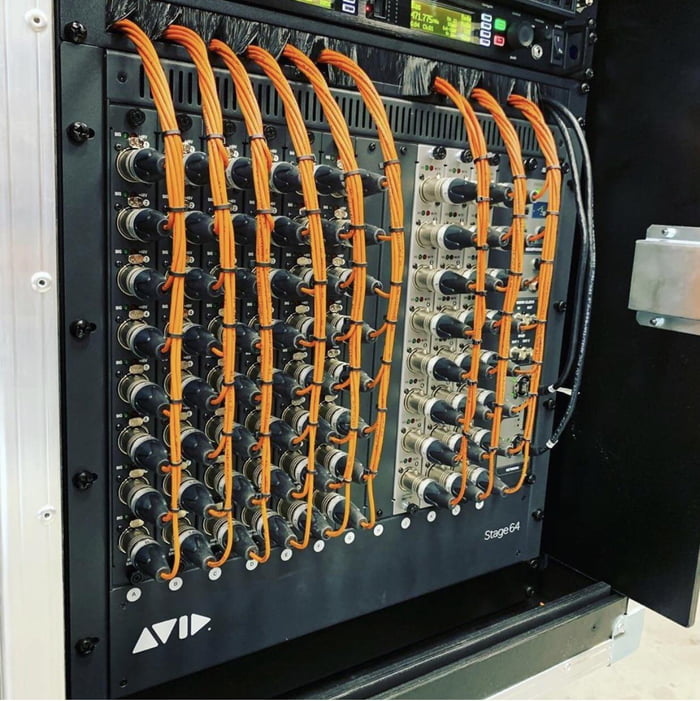 Overly satisfying cable management - 9GAG