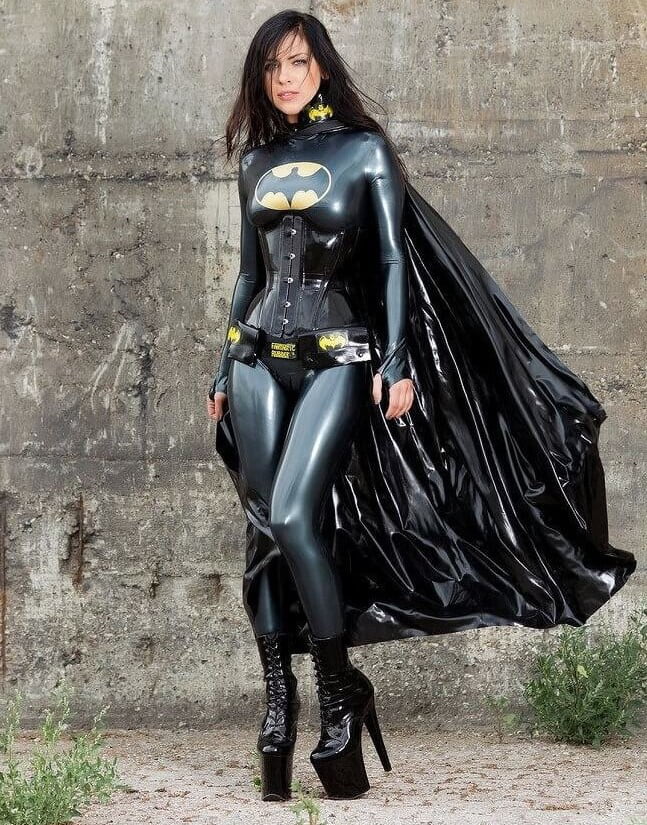 Batgirl by Alexandra Corneille - 9GAG
