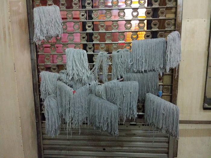 A Mob of Mops - 9GAG