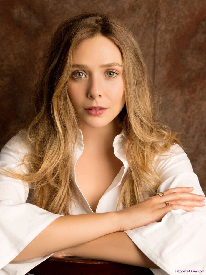 Elizabeth Olsen - 9GAG