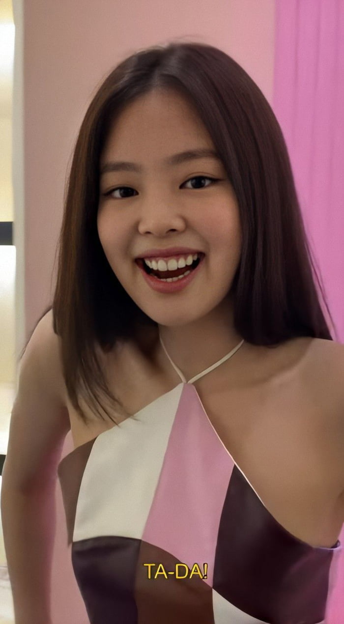 Jennie Kim TA-DA! - 9GAG