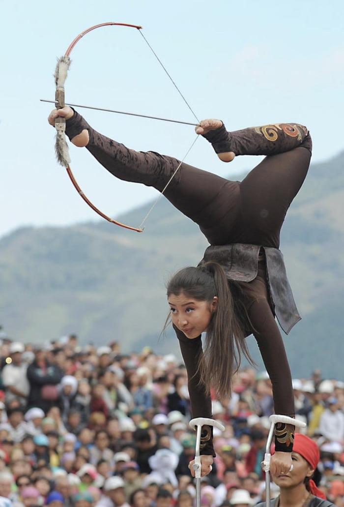 Acrobatic archer in World Nomad Games, Kyrgyzstan. - 9GAG