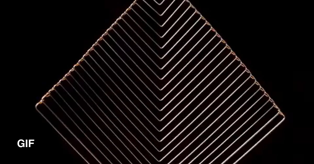 Square Wave kinetic spinner - 9GAG