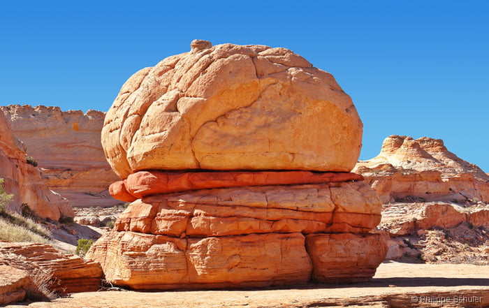 The 'big mac' natural rock formation in Arizona. - 9GAG