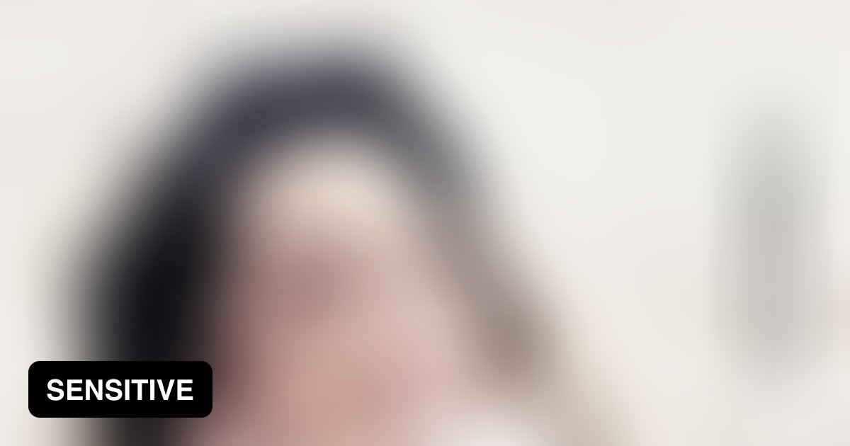 Emilia Clarke, fap material - 9GAG