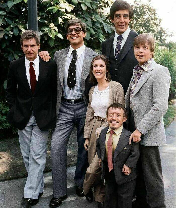 Star Wars Cast Out Of Costumes In 1977 - 9GAG
