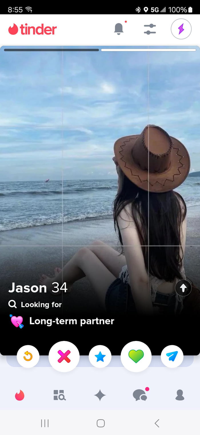 Does anyone else see a ton of these fake profiles? - 9GAG