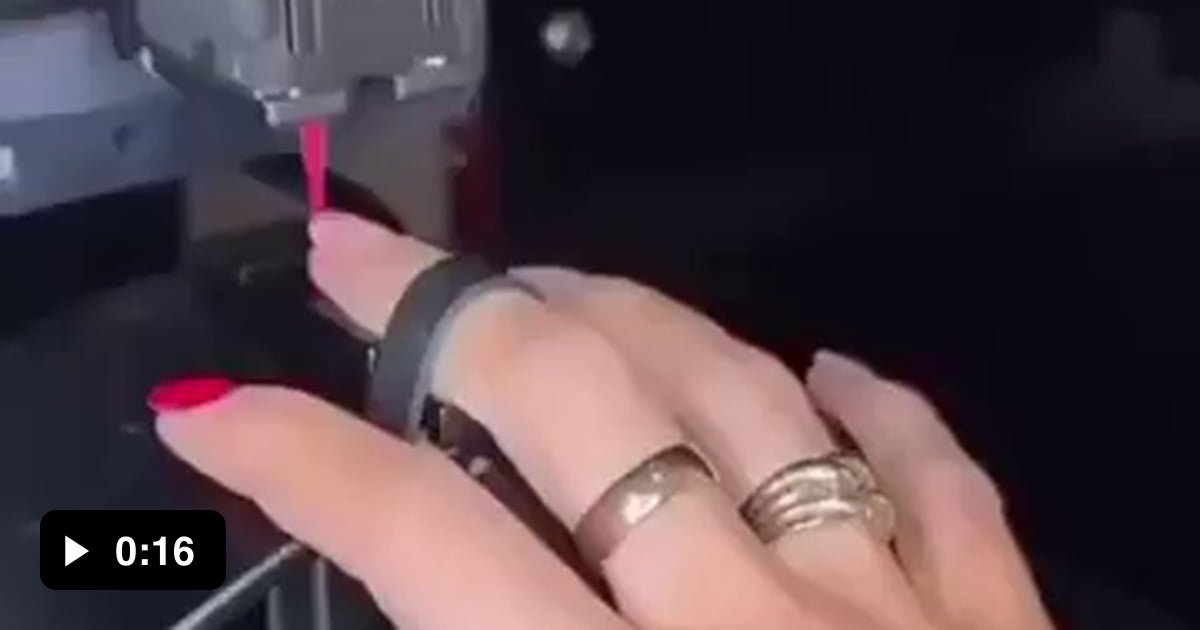 A Nail Bot Coloring Nails - 9GAG