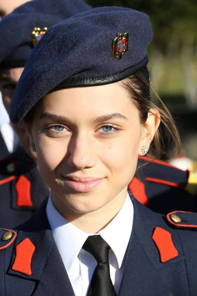 Jill Valentine - 9GAG