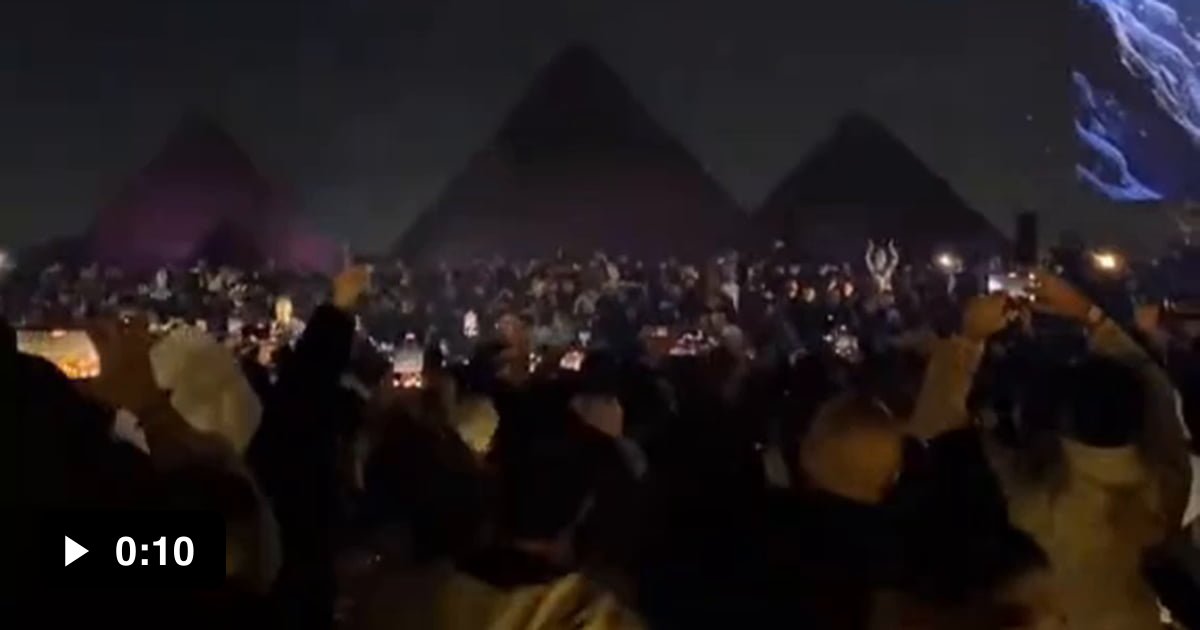 A rave on the pharaos grave, his ghost thinks it's the end of the world ...