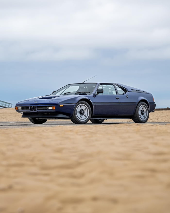 BMW M1, the one and only BMW mid-engin supercar. - 9GAG