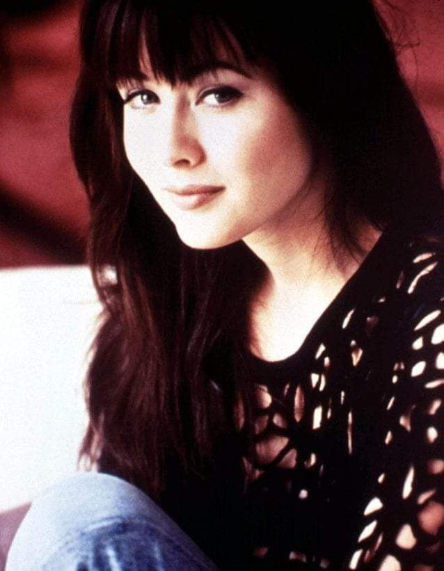 Rest in Peace Shannen Doherty (Brenda Walsh) - 9GAG