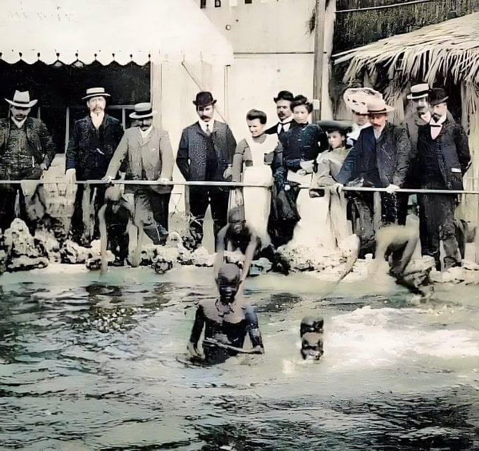 Human Zoo in Paris, 1905. Guess the Animals - 9GAG