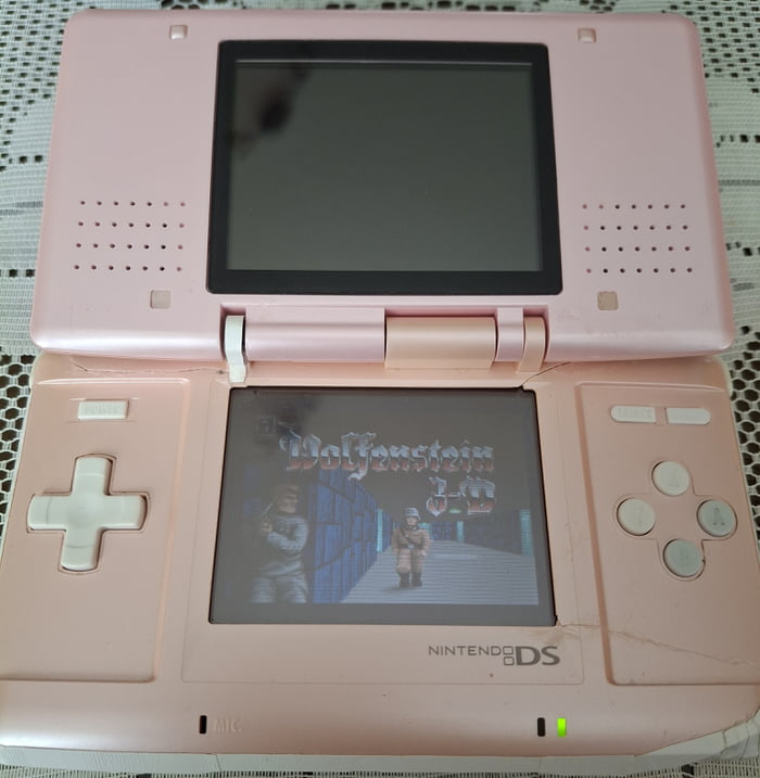 Wolfenstein 3D on Nintendo DS (Advance Modul) - 9GAG