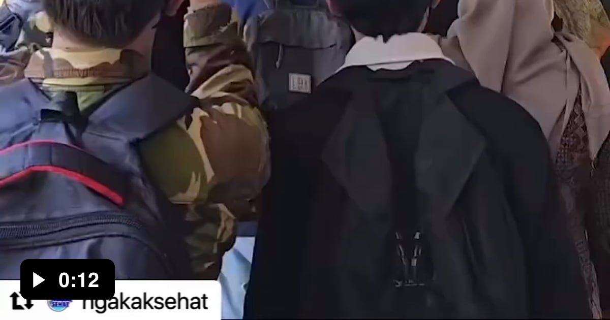 Dead fish go with the flow - 9GAG