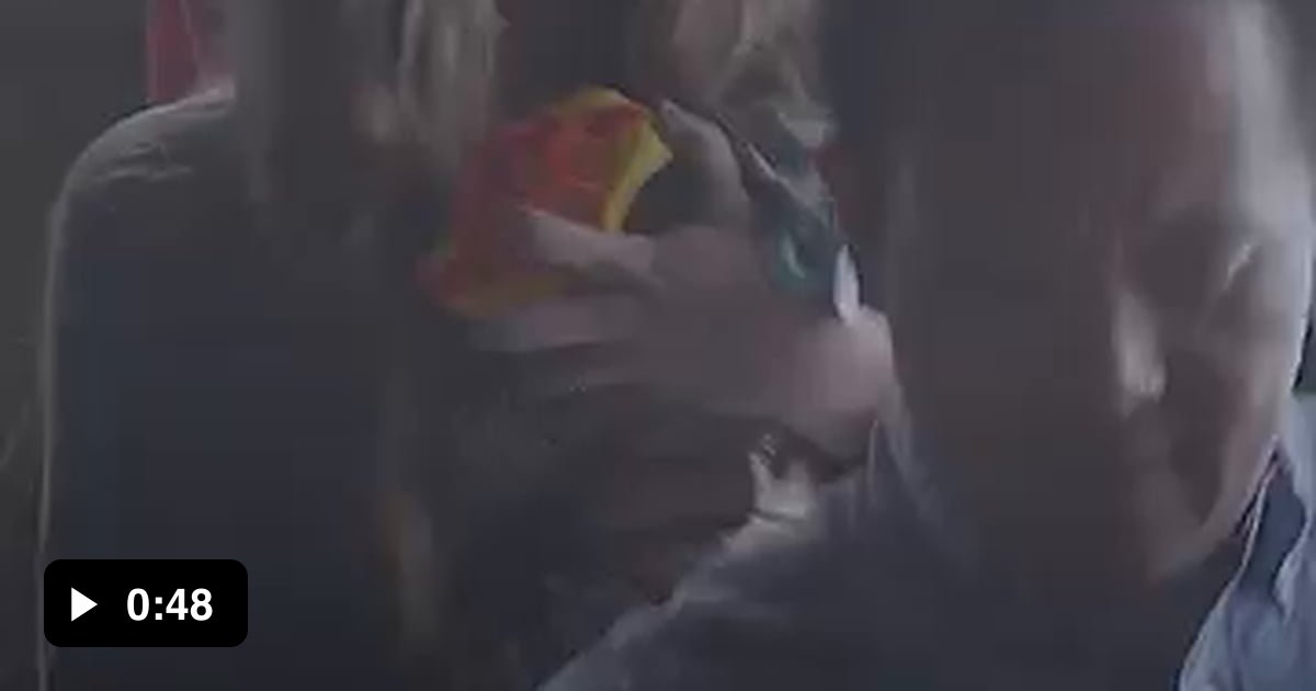 What a dumb b*tch - 9GAG