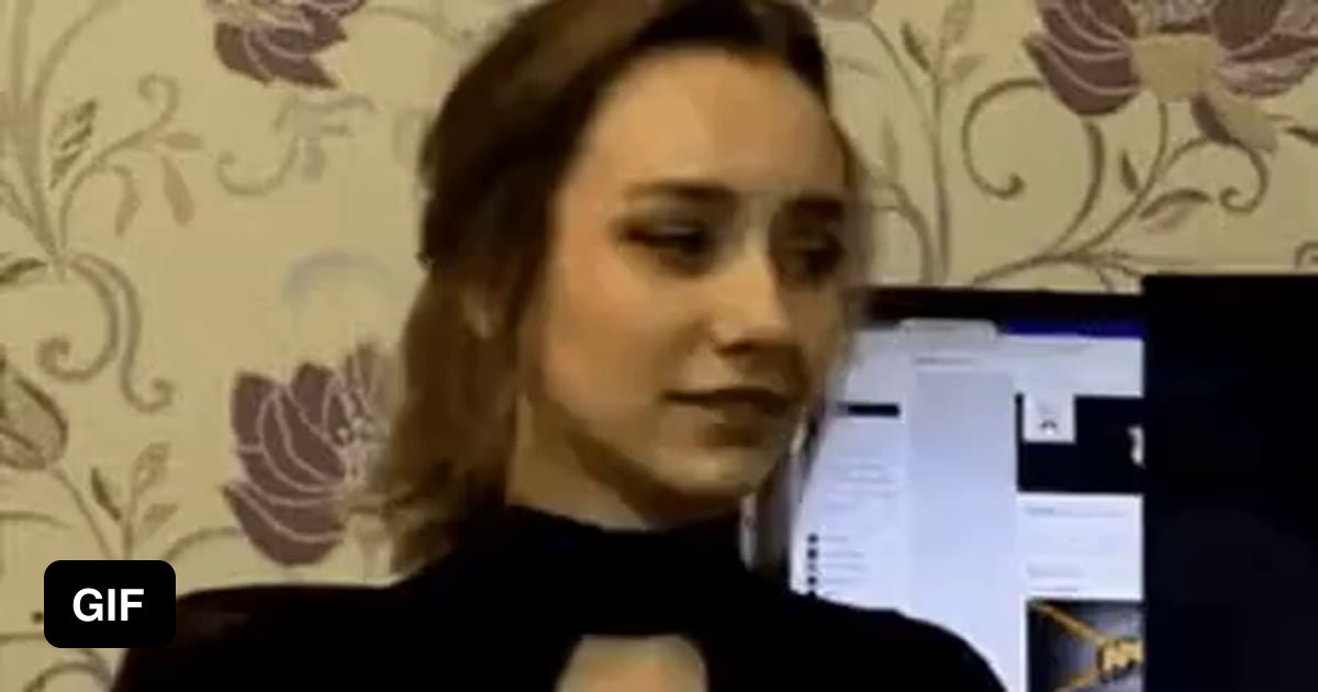 Opens 9gag to see old memes got me like: - 9GAG