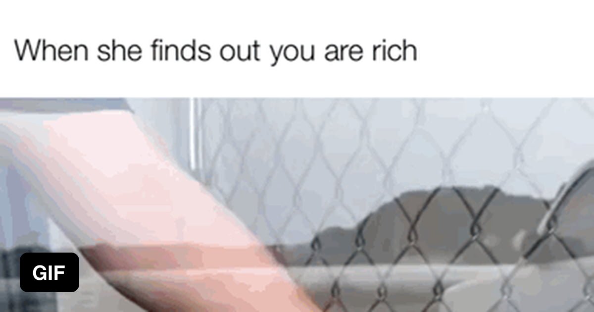 I’m not saying she’s a gold digger but she…. - 9GAG
