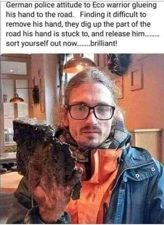 So predictable in rock paper scissors - 9GAG