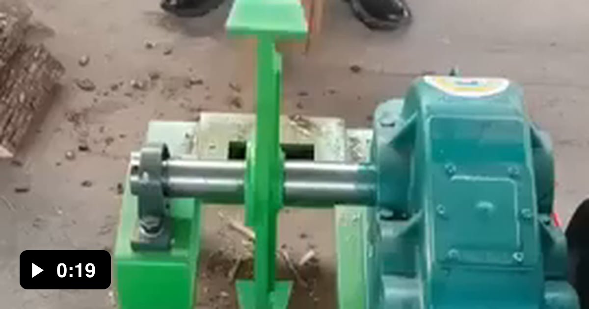 Axe machines are oddly satisfying - 9GAG