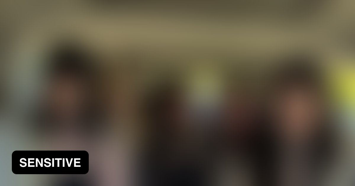 Why are these whamen look all the same ? - 9GAG