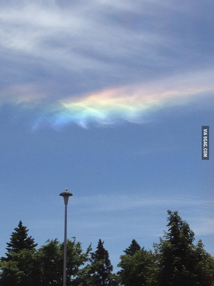 Amazing rainbow cloud near my school - 9GAG