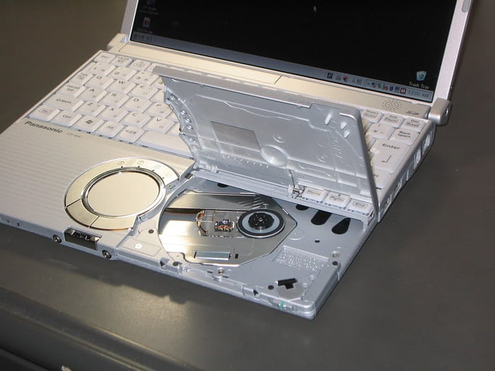 Circular trackpad, semicircular buttons.. And THIS? - 9GAG