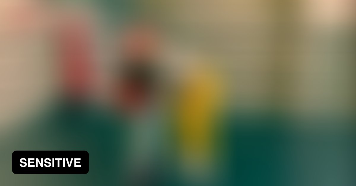 Mom vs son wrestling show - 9GAG