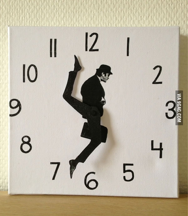 This might be the best clock I've ever seen - 9GAG