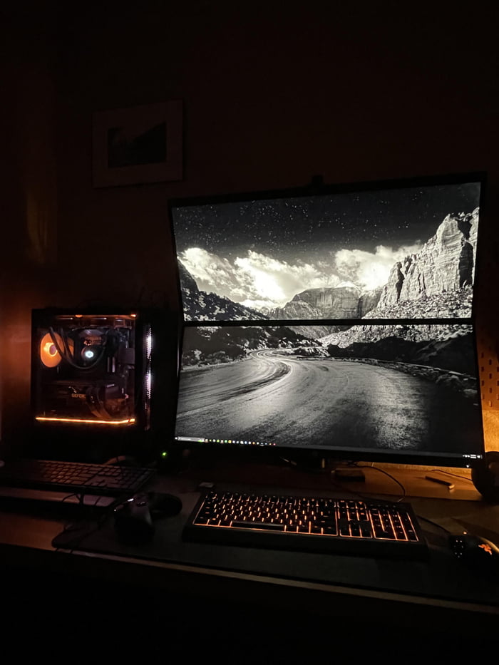 Dual Stacked Ultrawide Setup - 9GAG