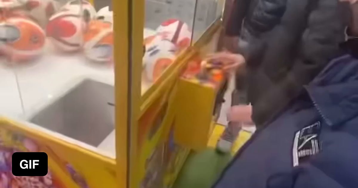 I'm gonna do what's called a pro gamer move - 9GAG