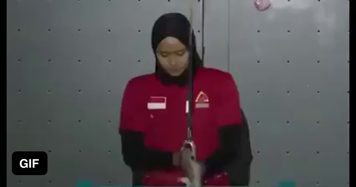 Women's speed climbing record got smashed, in under 7 seconds - 9GAG