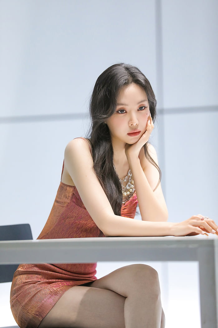 Naeun - 9GAG