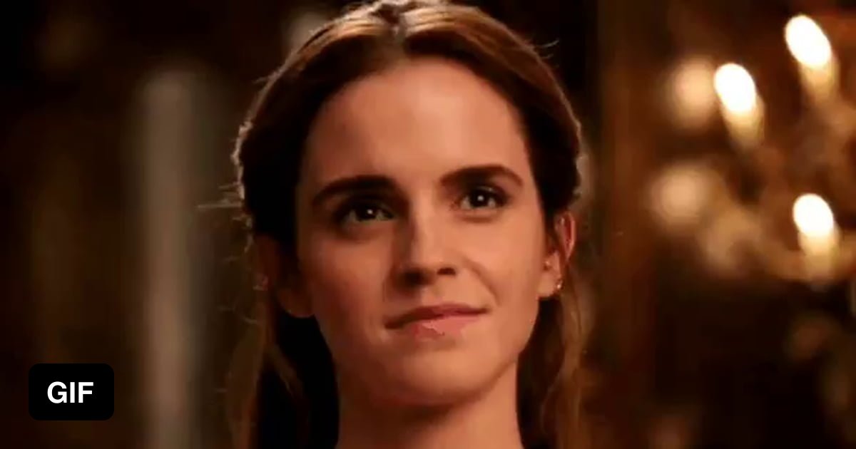 Emma Watson's inviting smile. - 9GAG