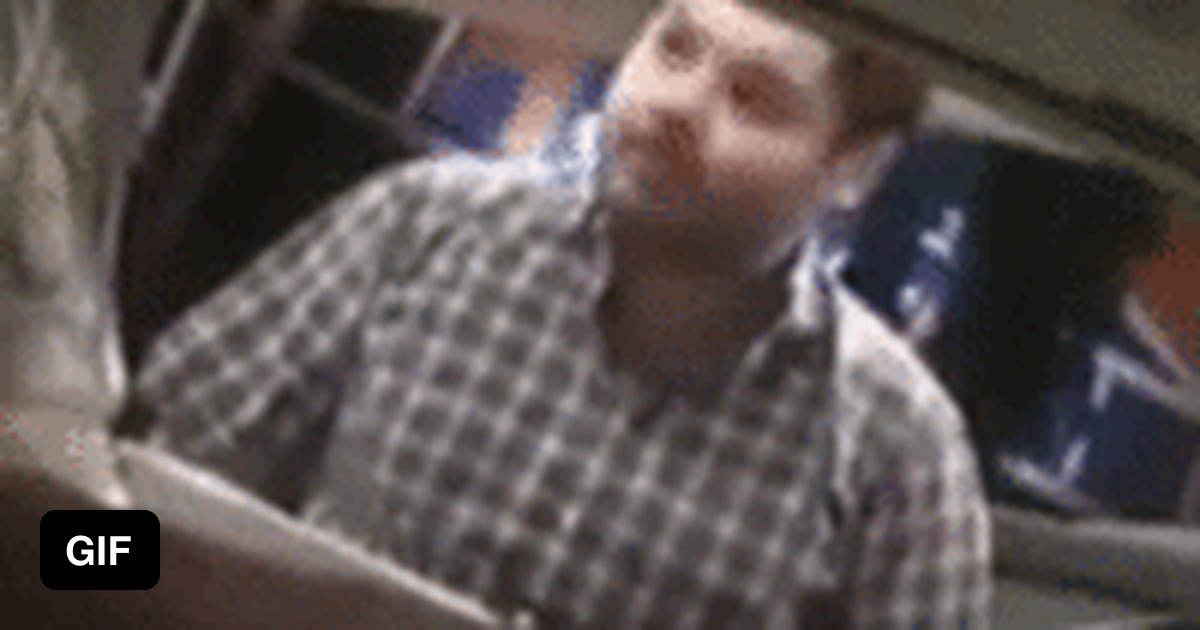 Perfect gif material - 9GAG