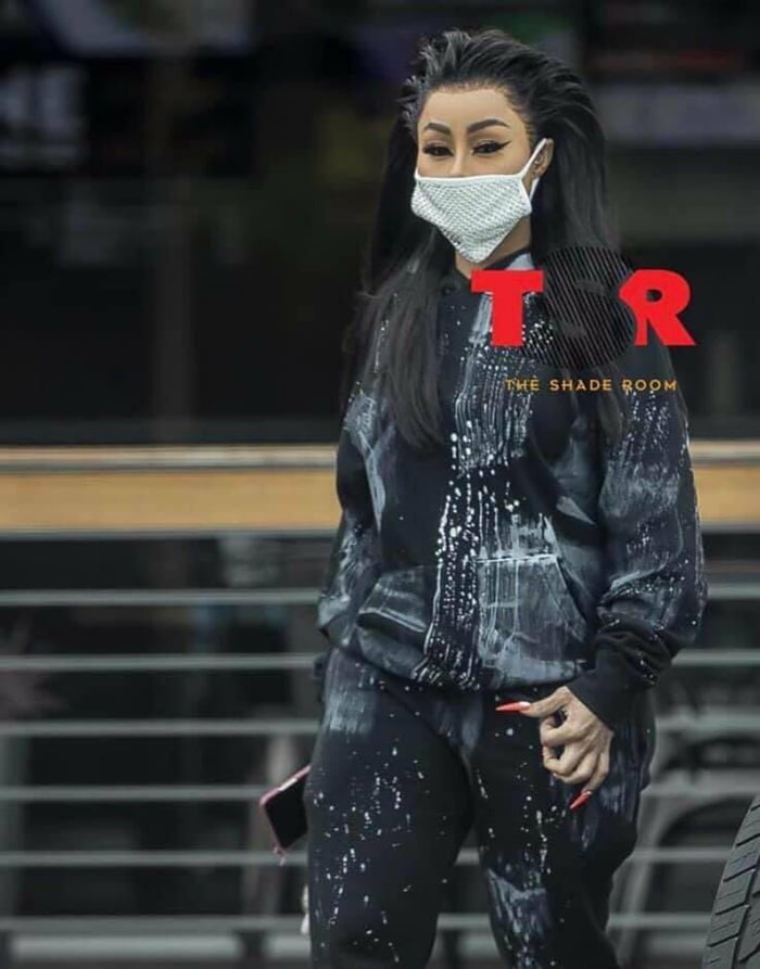 Blac Chyna out here looking like the predator's wife - 9GAG