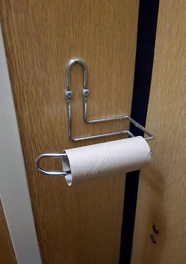 Poor clippy has fallen on hard times - 9GAG