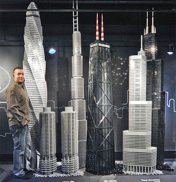 Fifteen massive landmarks remade completely out of Lego. - 9GAG