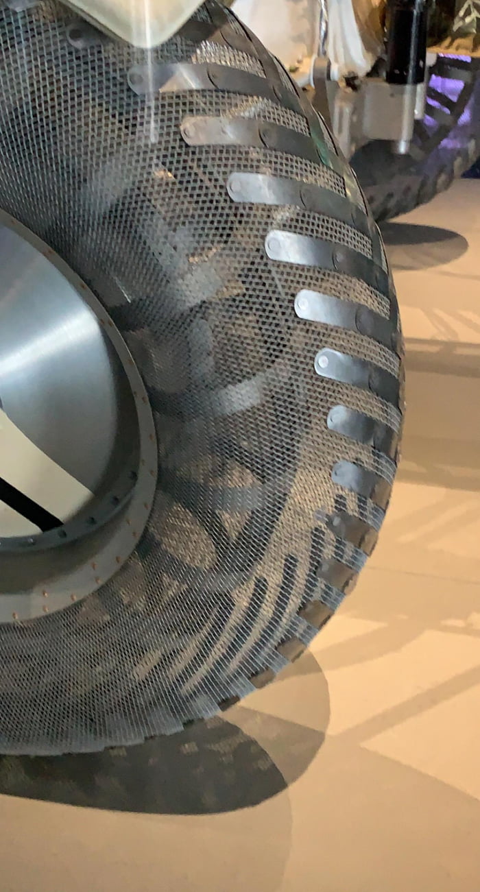 The moon rover tires are actually wire mesh - 9GAG