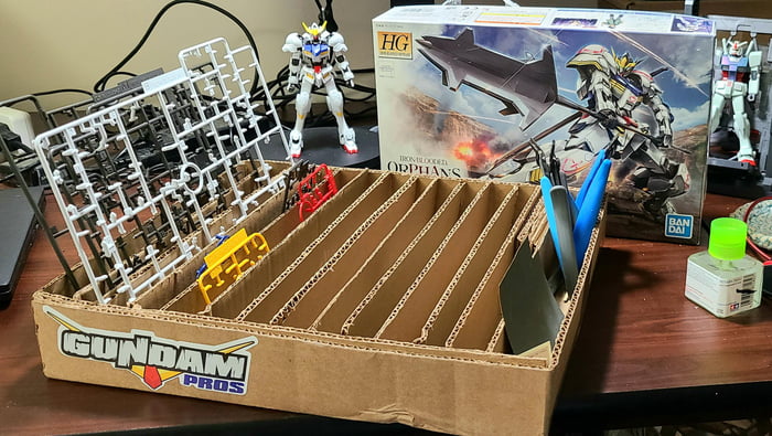 Ordered some kits from Gundam Pros, got the idea to make a runner ...