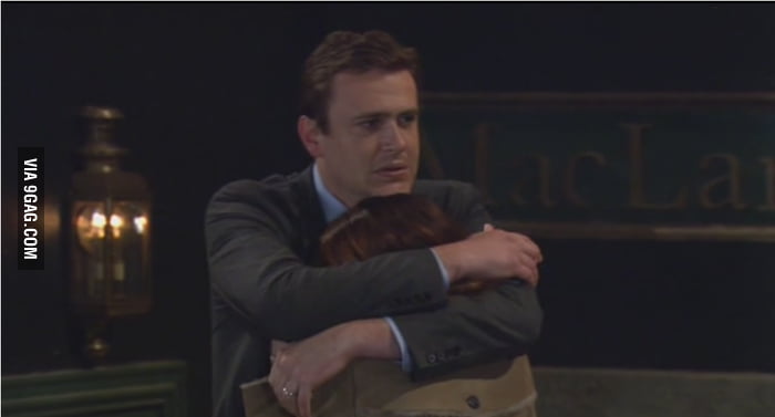 Watching a random episode of Himym for a bit laughing... marshalls dad ...