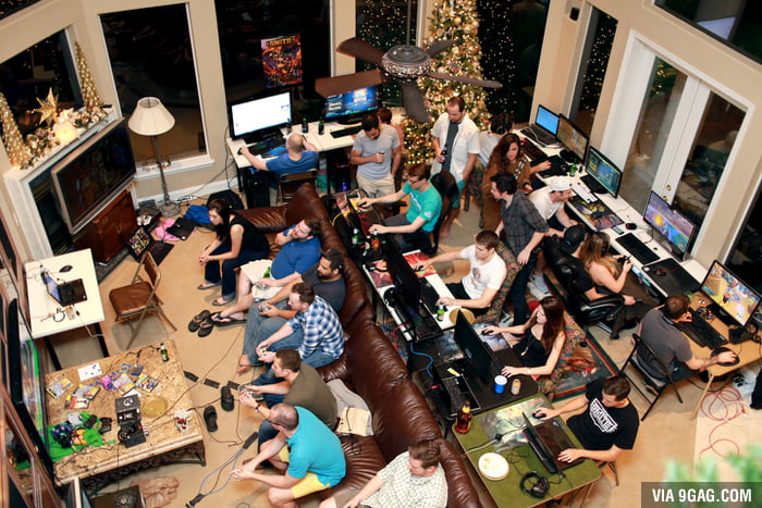 Dream life of a gamer - 9GAG